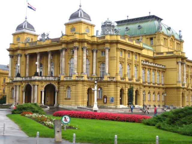 HNK izbacio Severinu iz predstave "Rat i mir" ! - KIGO.hr | KIGO.hr