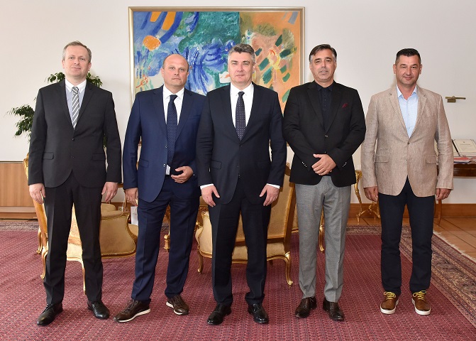 Predsjednik Republike primio izaslanstvo Udruge lađara Neretve - KIGO ...